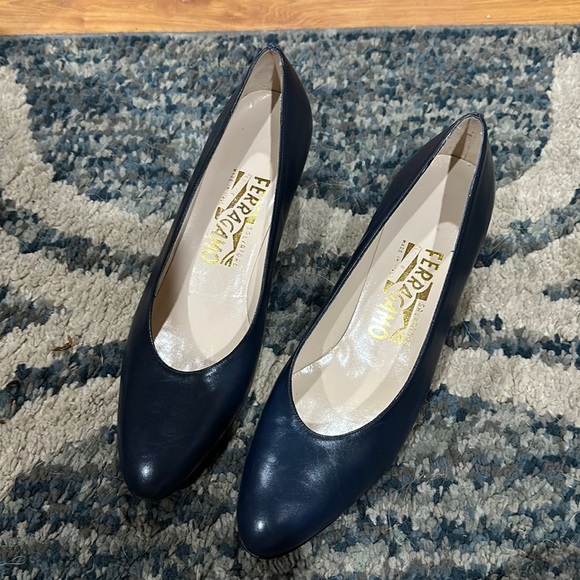 Salvatore Ferragamo | Shoes | Vintage Ferragamo Pumps | Poshmark